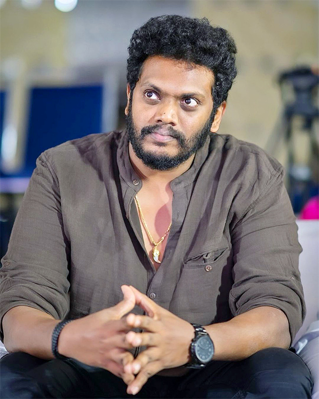 నటితో టాలీవుడ్ డైరెక్టర్ ప్రేమ పెళ్లి.. గ్రాండ్‌గా ఎంగేజ్‌మెంట్‌! (ఫొటోలు) | Color Photo Movie ...